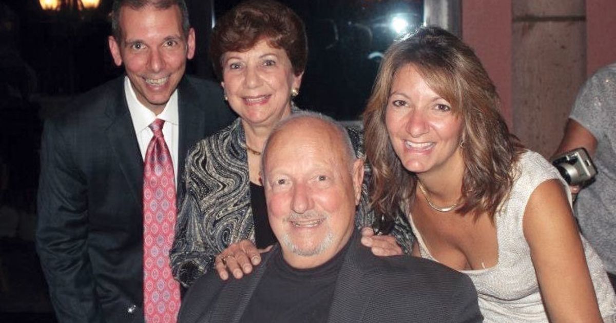 Doctor loses his father to COVID-19 | Modern Healthcare