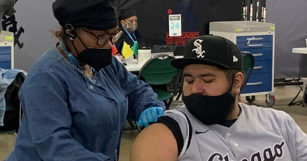 Cook County COVID vaccine strategy shifts to community outreach ...