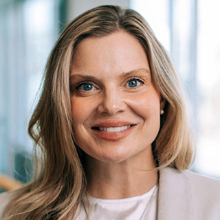 Shauna Overgaard: Leading Women 2025 | Modern Healthcare