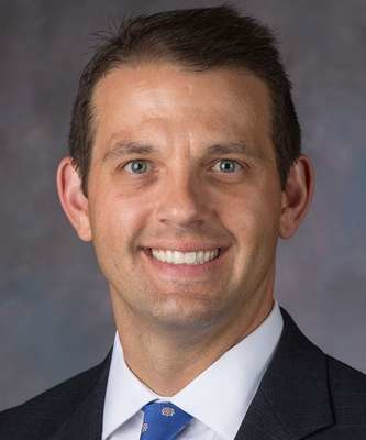 2017-up-and-comers-daniel-barr | Modern Healthcare