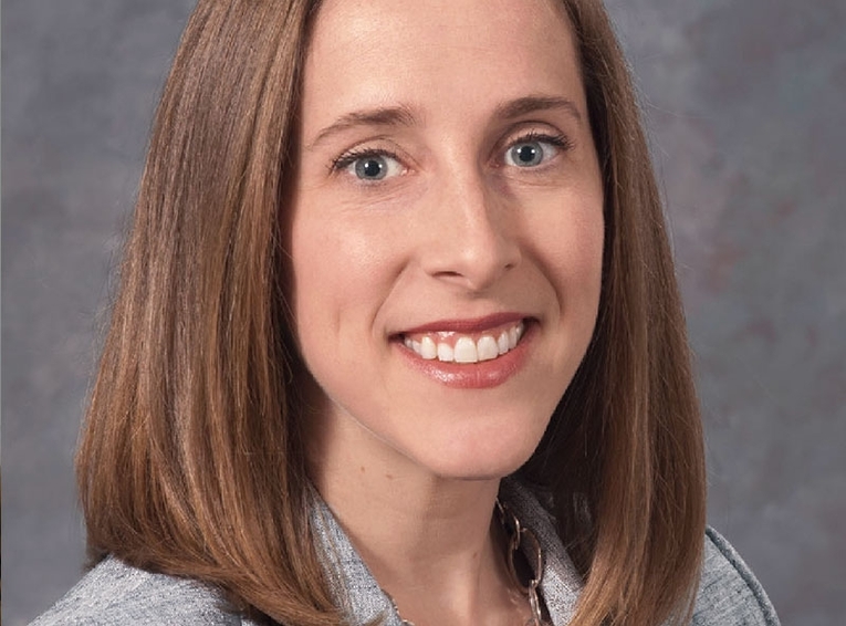 2017-rising-stars-in-nursing-emily-torres | Modern Healthcare